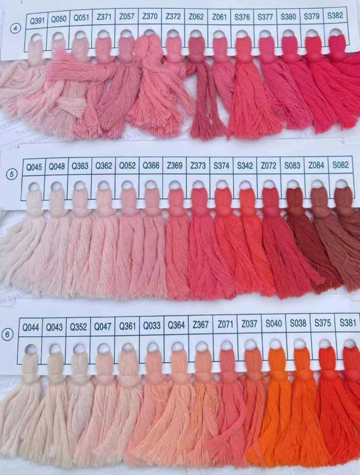 COLOUR CHART 3 – SOCKS & SASS